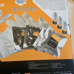 Discovery | Other | Discovery Super Stink Lab Ages 8 Chemistry Set ...